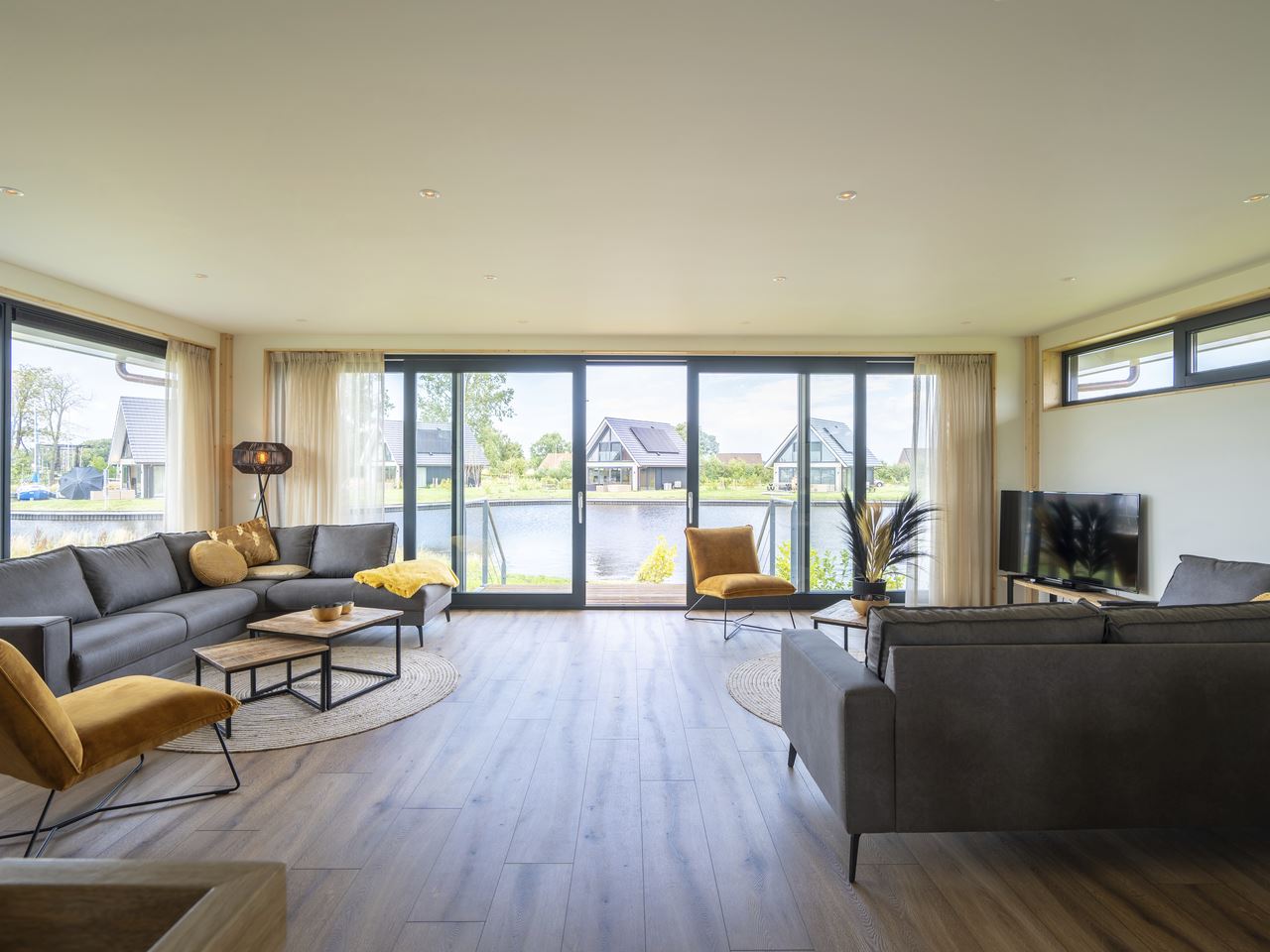 14-persoons waterwoning - Comfort 14CE op Waterpark De Alde Feanen