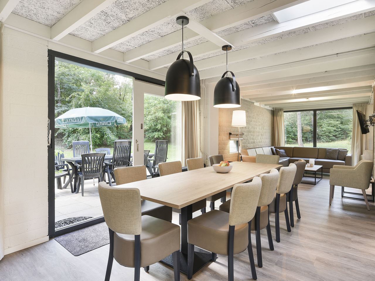 10-persoons bungalow 10B op Vakantiepark Het Vennenbos